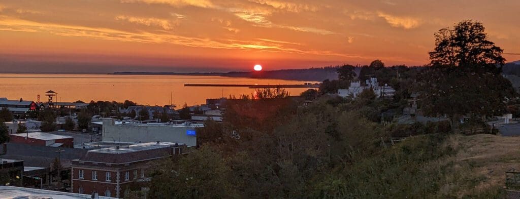 Lifestyle on the Salish Sea - Estes Builders